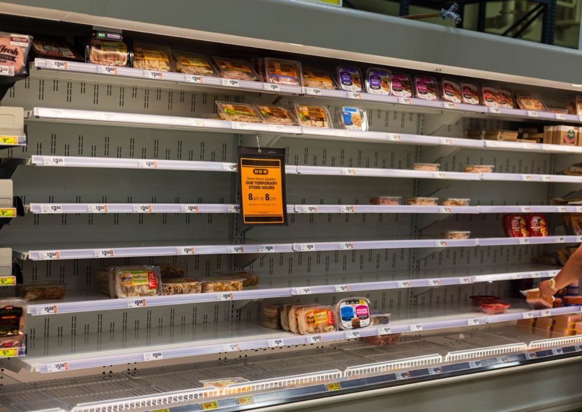 Supply chain issues leave grocery shelves sparse