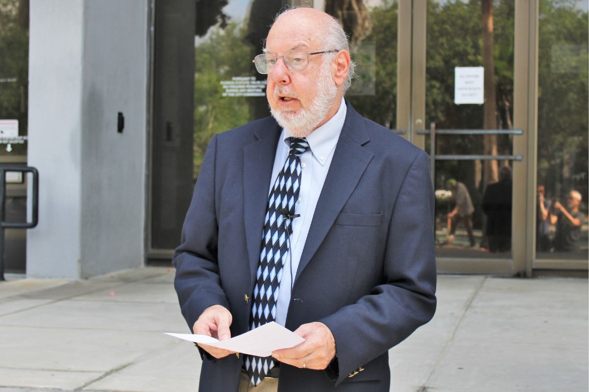 Former mayor jumps into GNV mayoral race