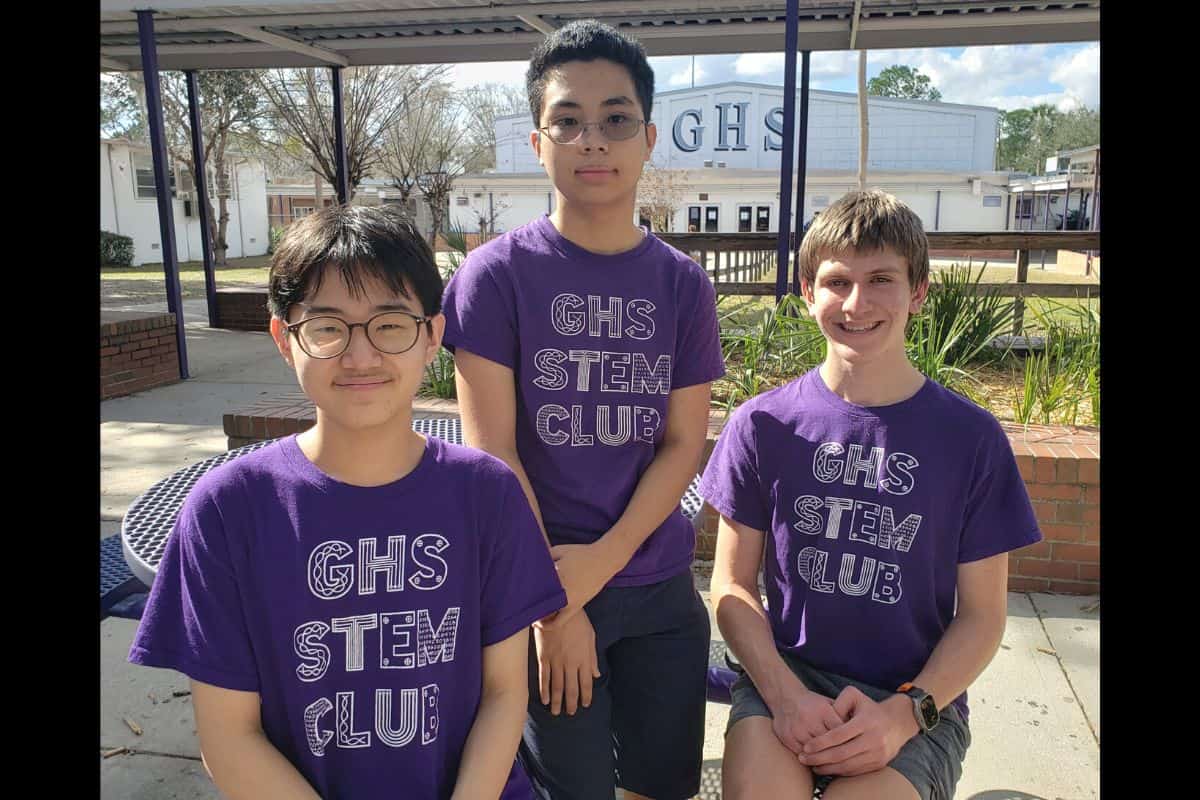 3 GHS students earn top scores on Cambridge exams