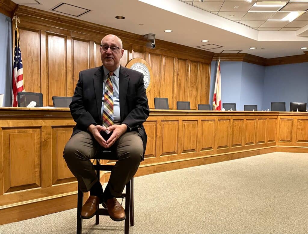 Ward talks UF relationship, Sasse start