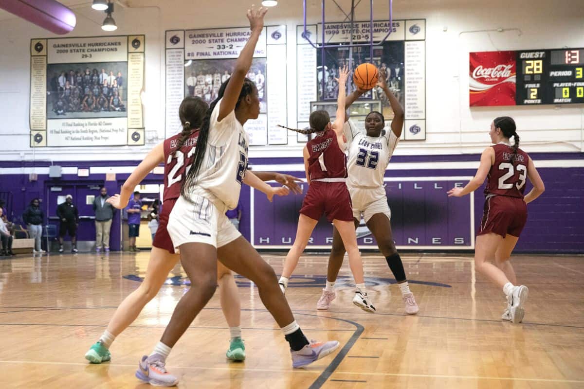 Gainesville rallies, advances to semifinals