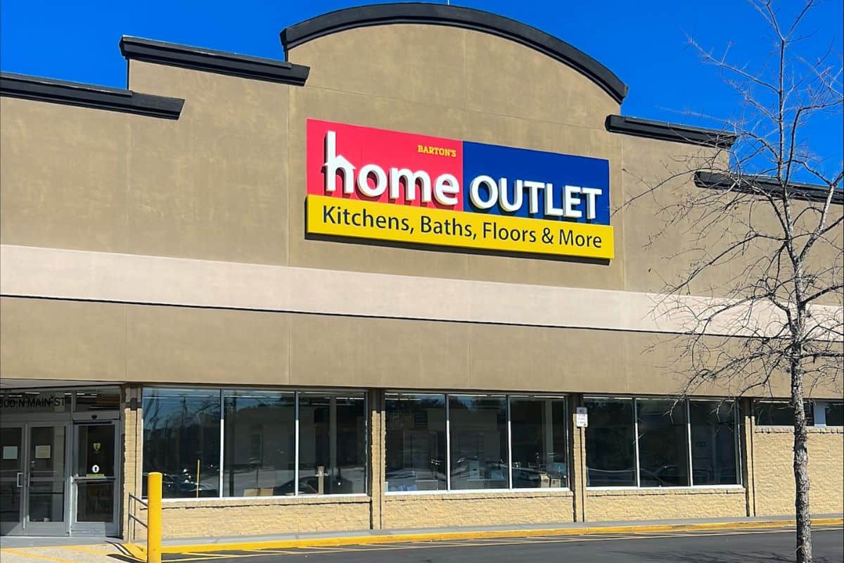 Home Outlet comes to Gainesville