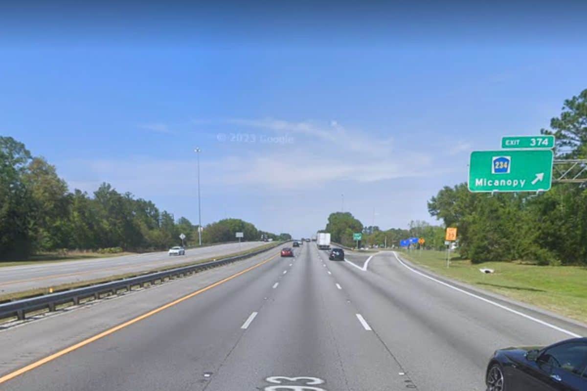 Four-vehicle I-75 accident injures four