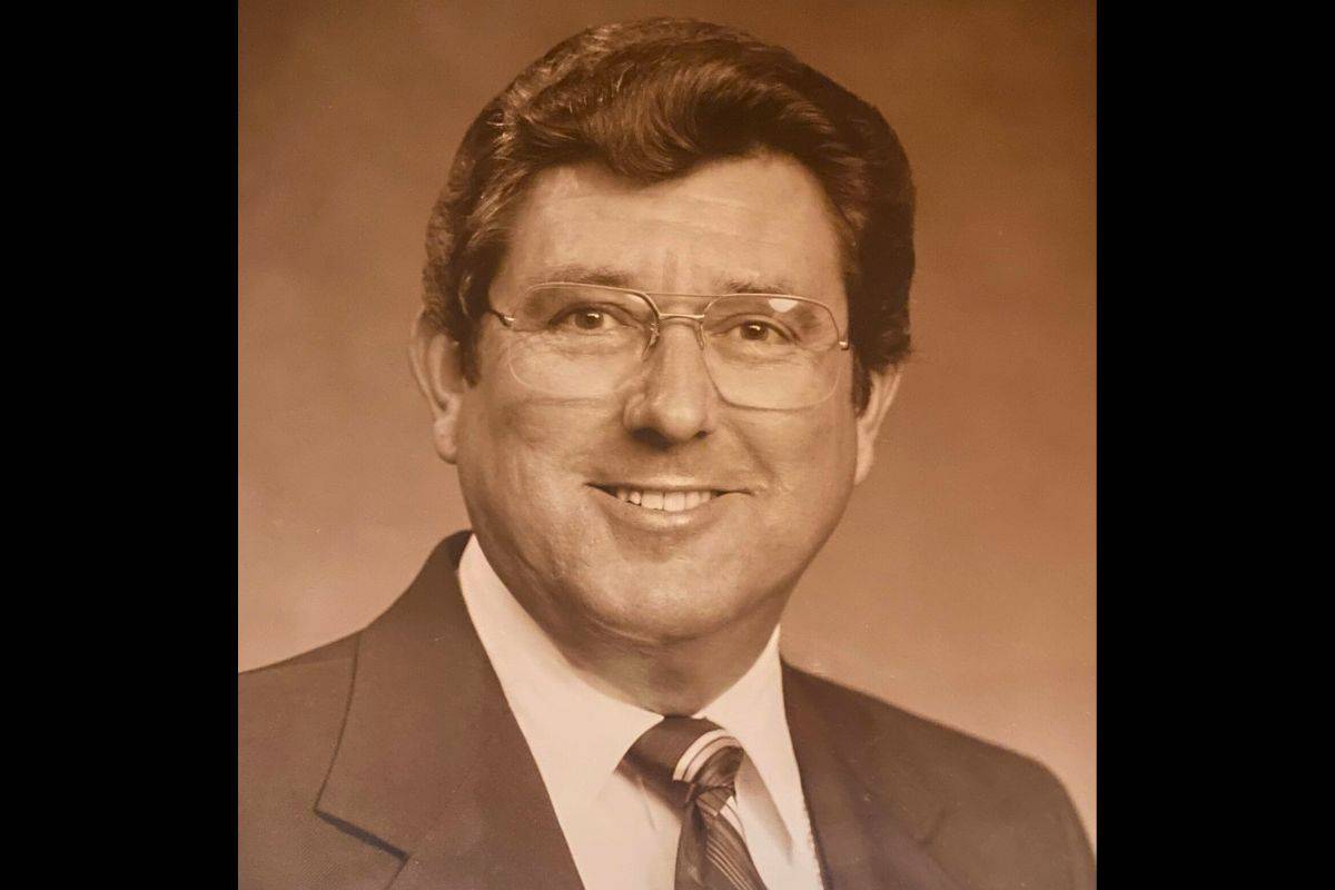 Former Gainesville mayor Mac McEachern dies at 92