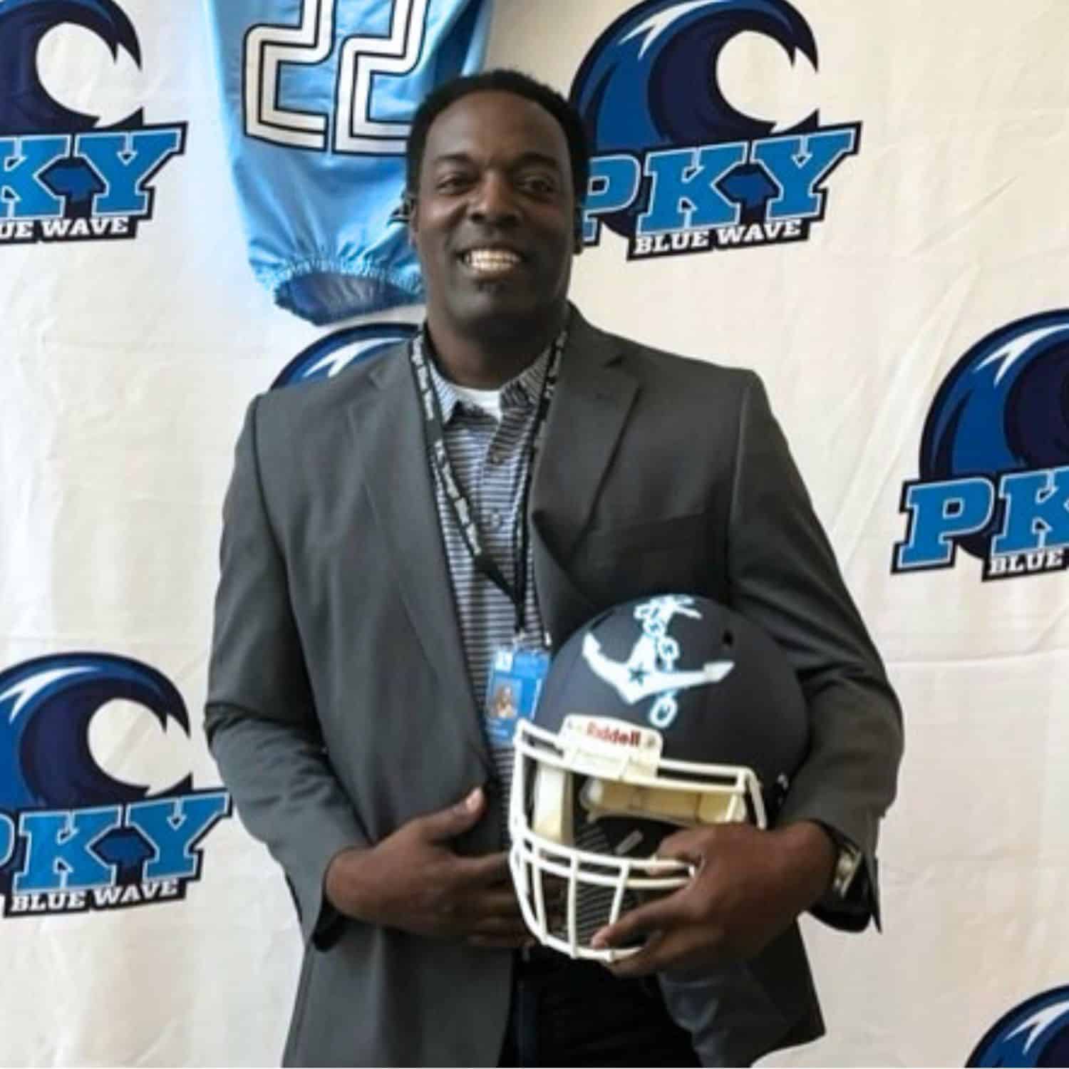 Alum Willie Jackson named new PKY football coach