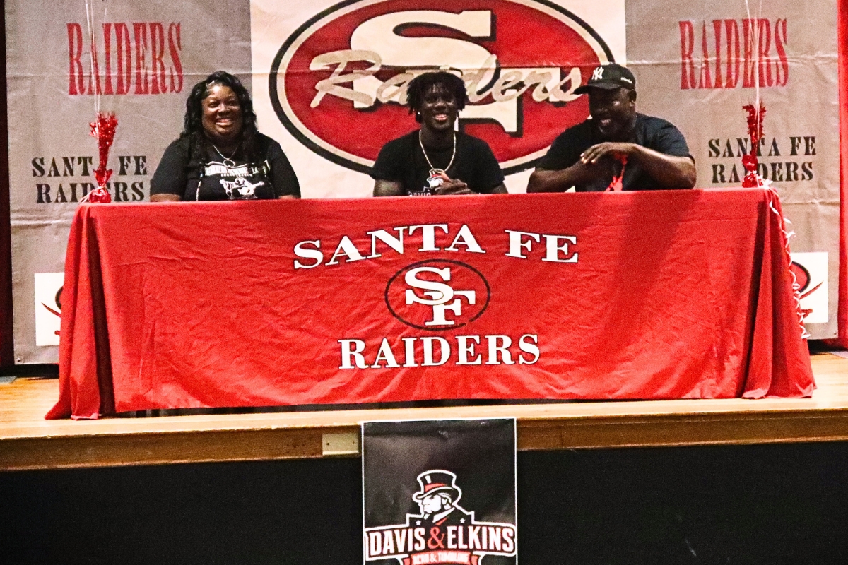 Santa Fe’s Jenkins signs with Davis & Elkins