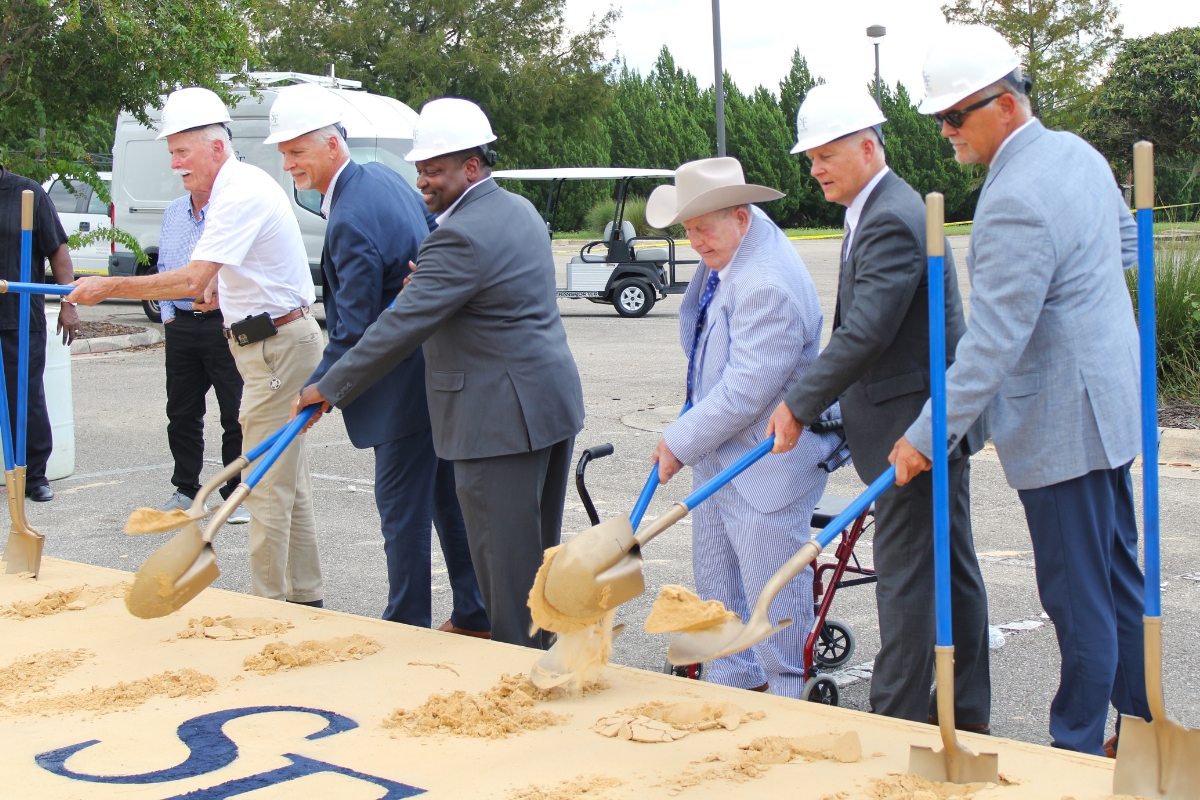 SF honors longtime supporter, hosts groundbreaking