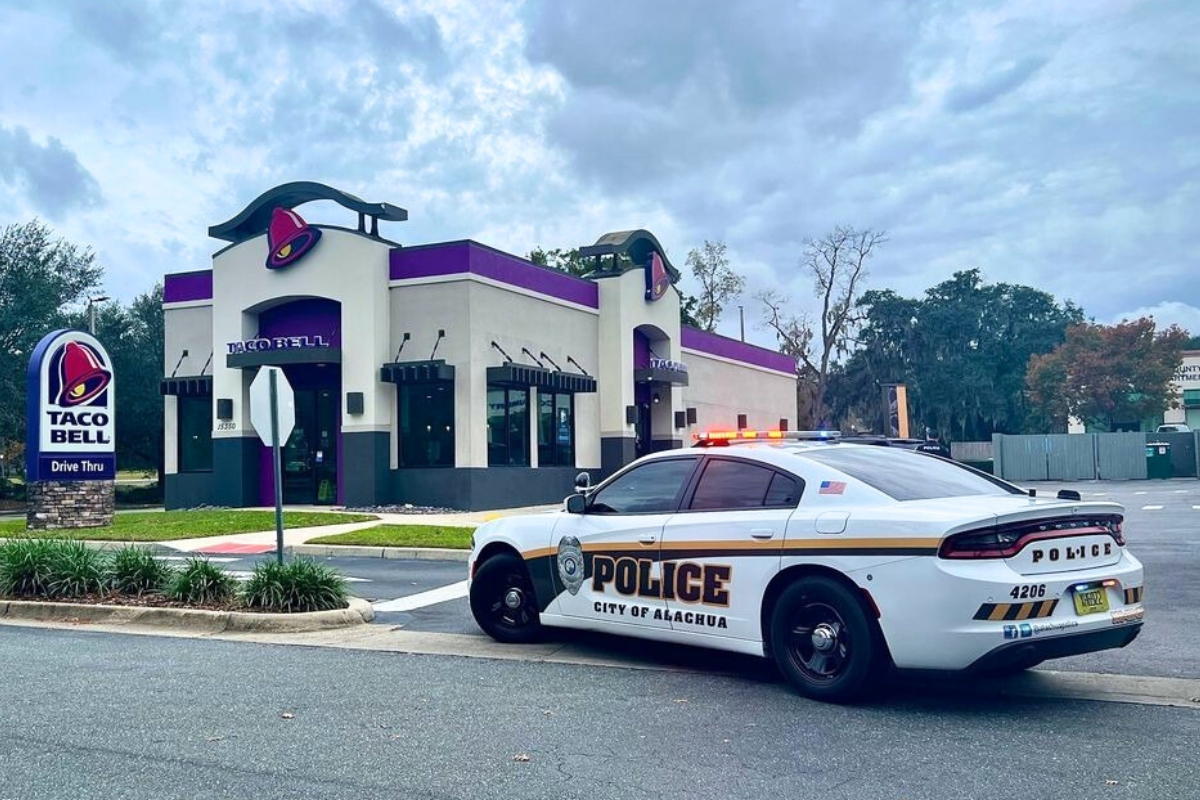 Alachua Police respond to Taco Bell bomb threat