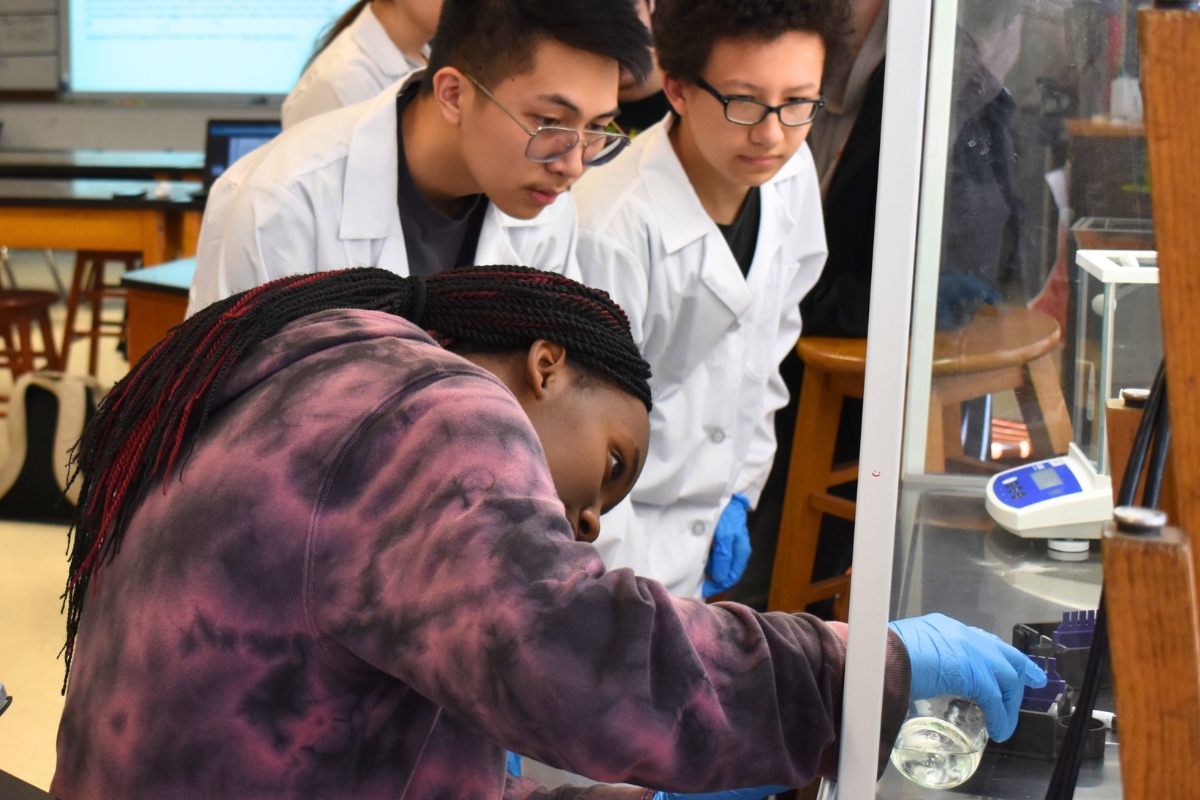 Santa Fe High School biotech students find their niches