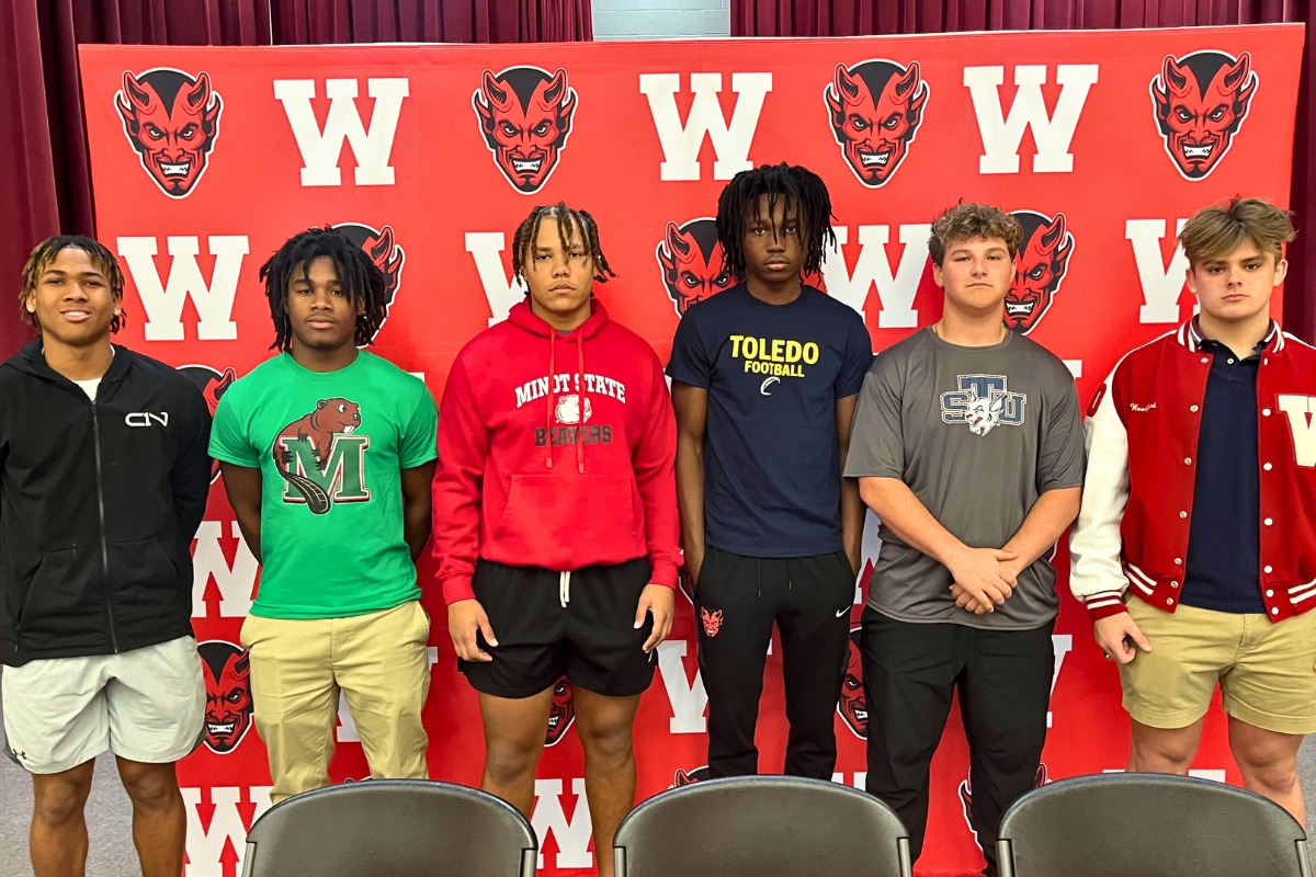 6 Williston standouts sign to play college football