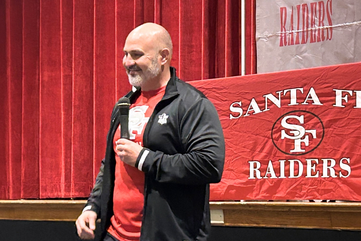 Santa Fe names new football coach