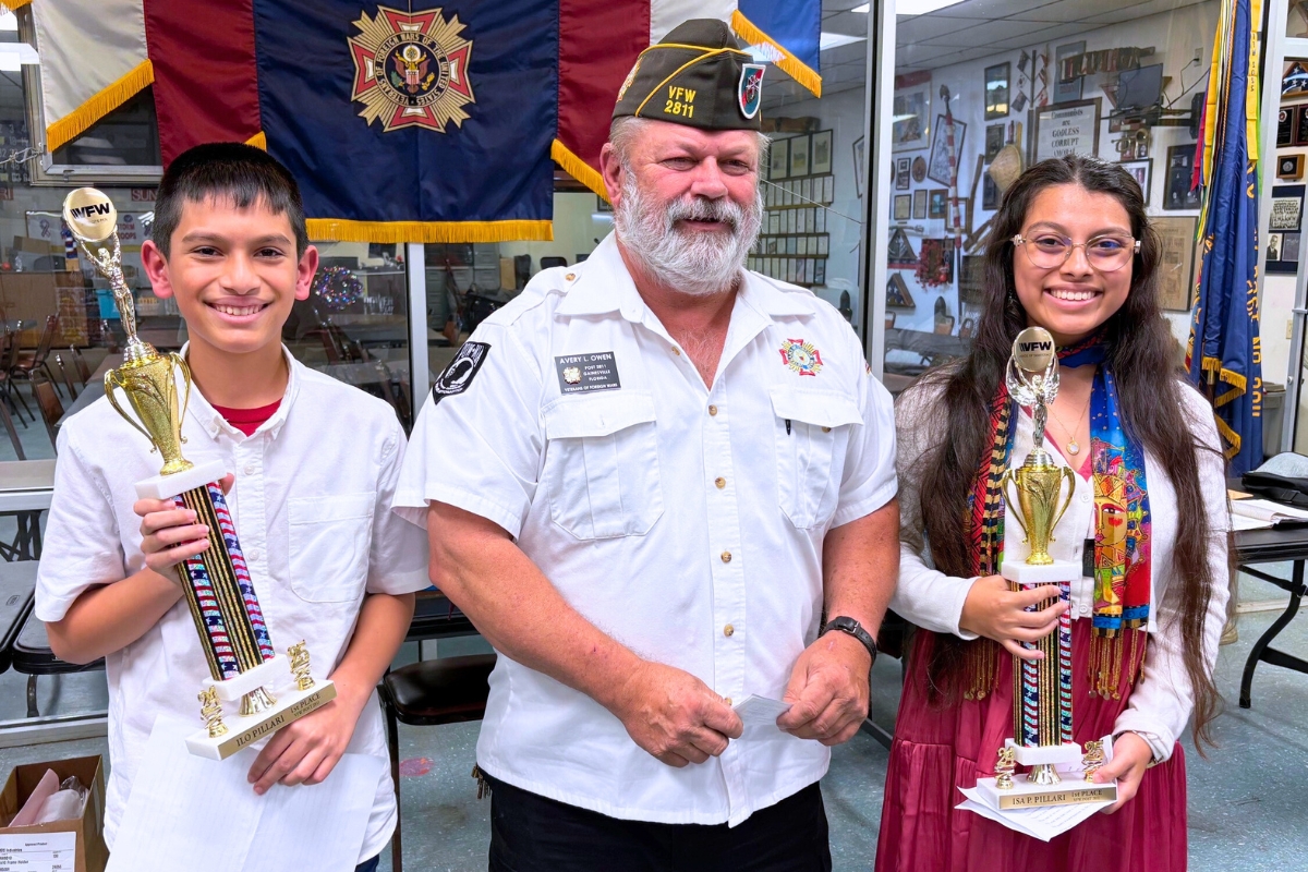Gainesville VFW awards scholarships to Newberry siblings