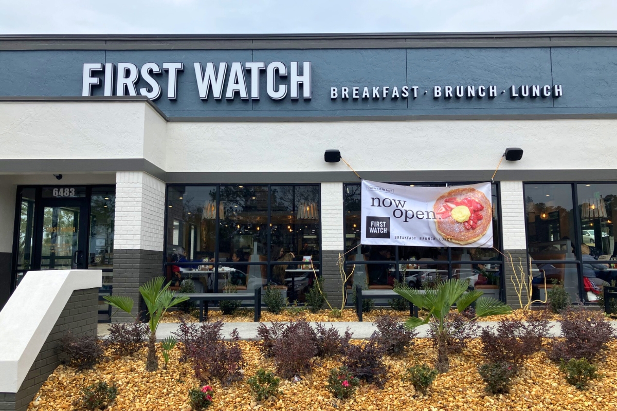 First Watch opens at Oaks Mall