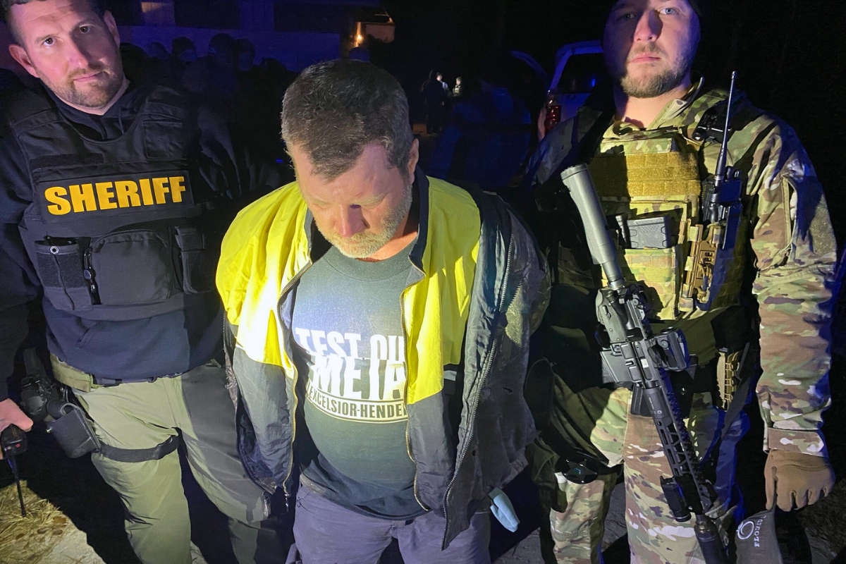 Armed felon arrested after standoff in Bradford County