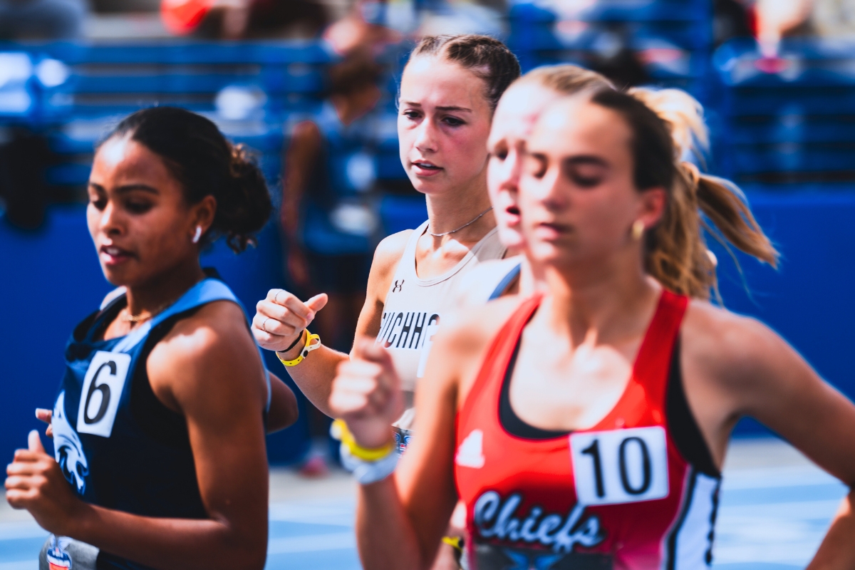 Local high school athletes excel on first day of UF Pepsi Florida Relays