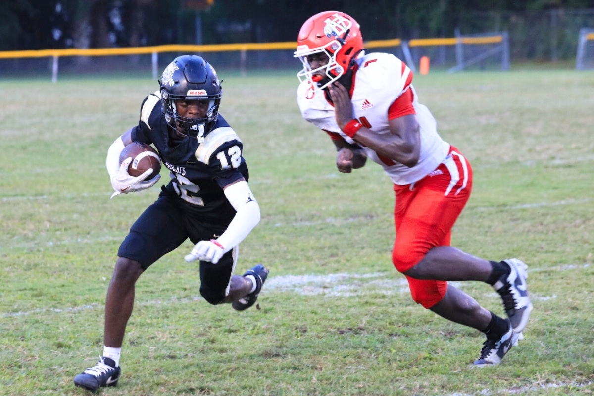 Vero Beach stuns Buchholz late