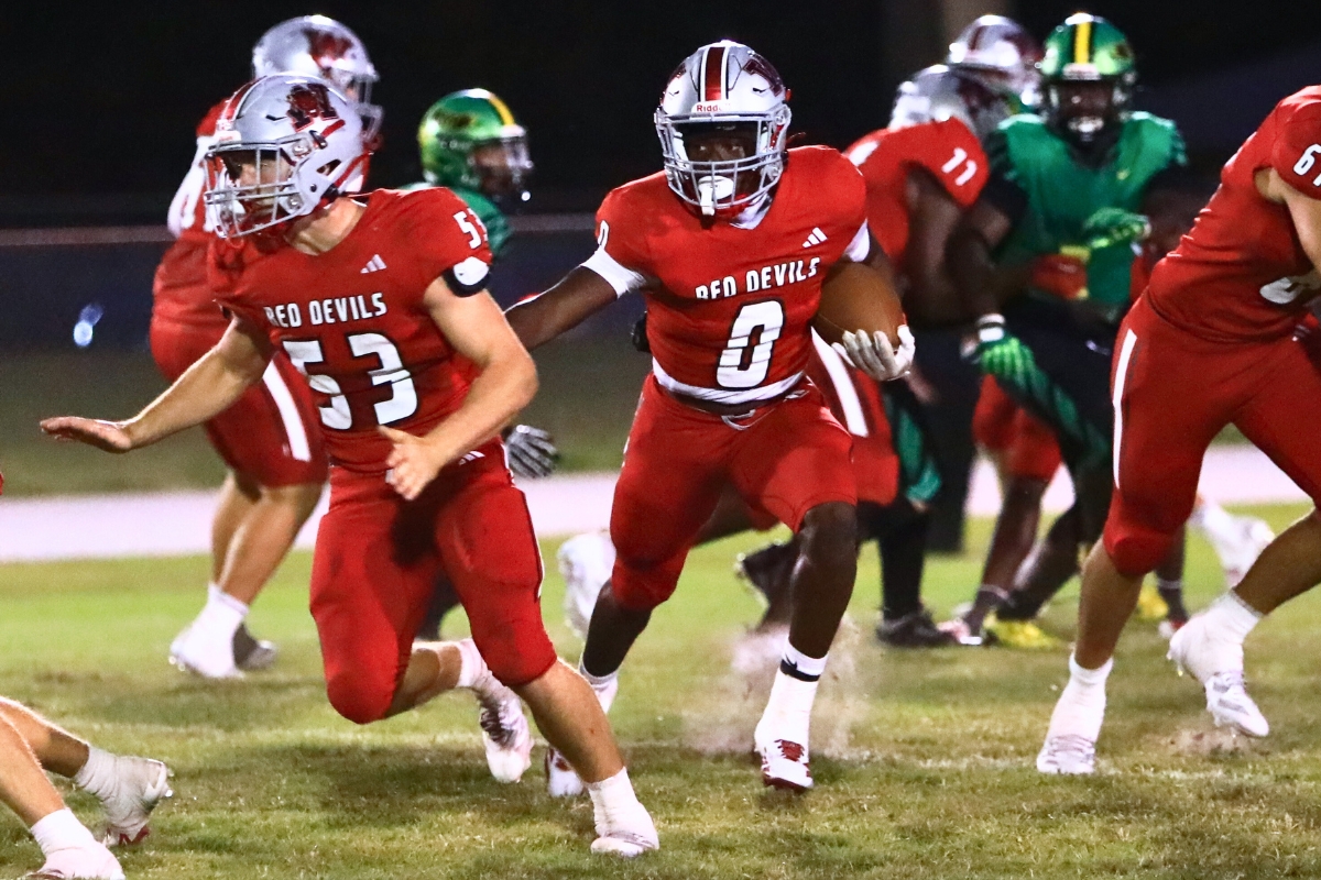 Williston destroys Lake Minneola in 63-0 win