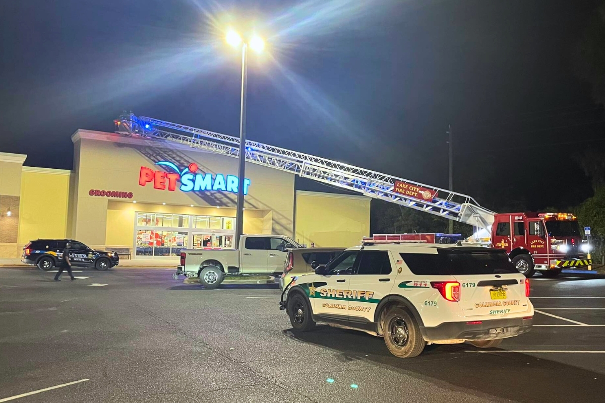 Rescue operation saves autistic girl from PetSmart roof in Lake City