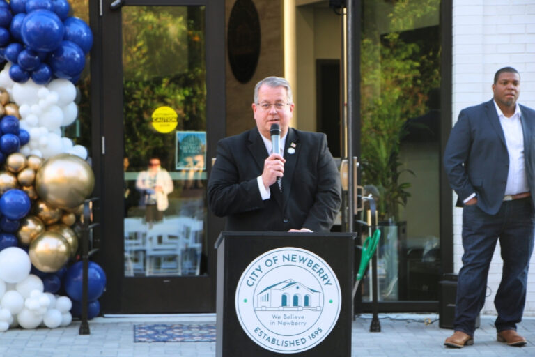 Newberry celebrates new city hall with ribbon cutting