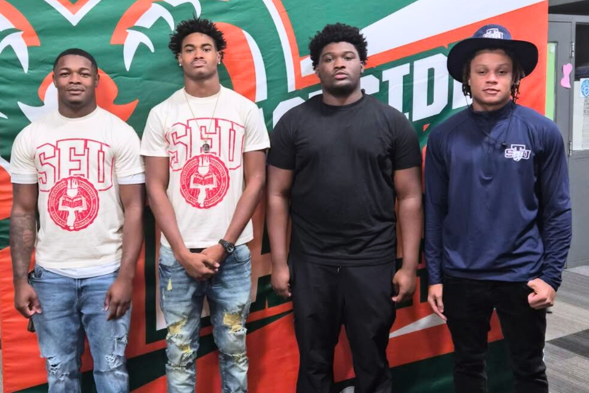 4 Eastside football players commit to colleges on National Signing Day